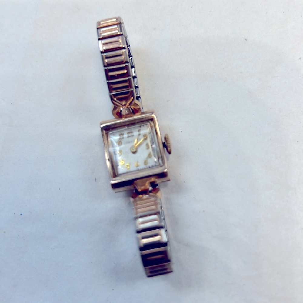 Longines 14k Solid Gold Watch - Gem